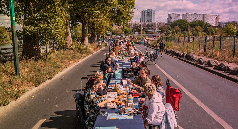 La plus grande table du monde - Seine-Saint-Denis, le Département