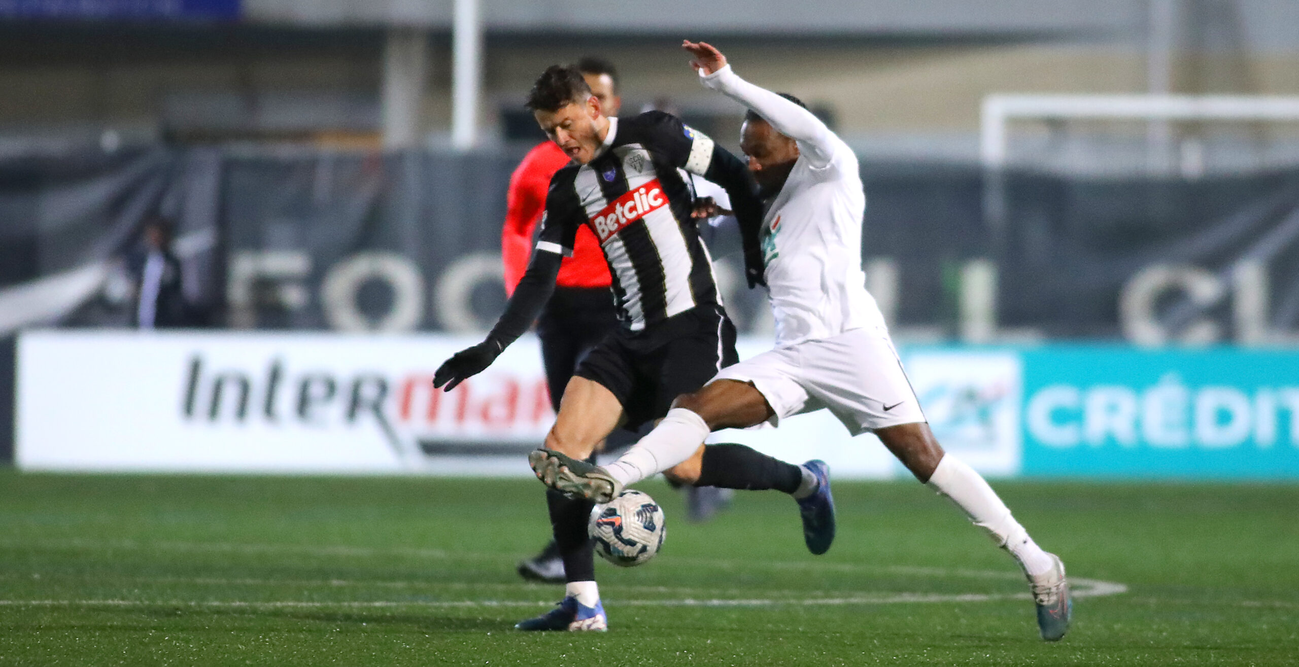 Le FC 93 sort de la Coupe de France avec les honneurs - Seine-Saint ...
